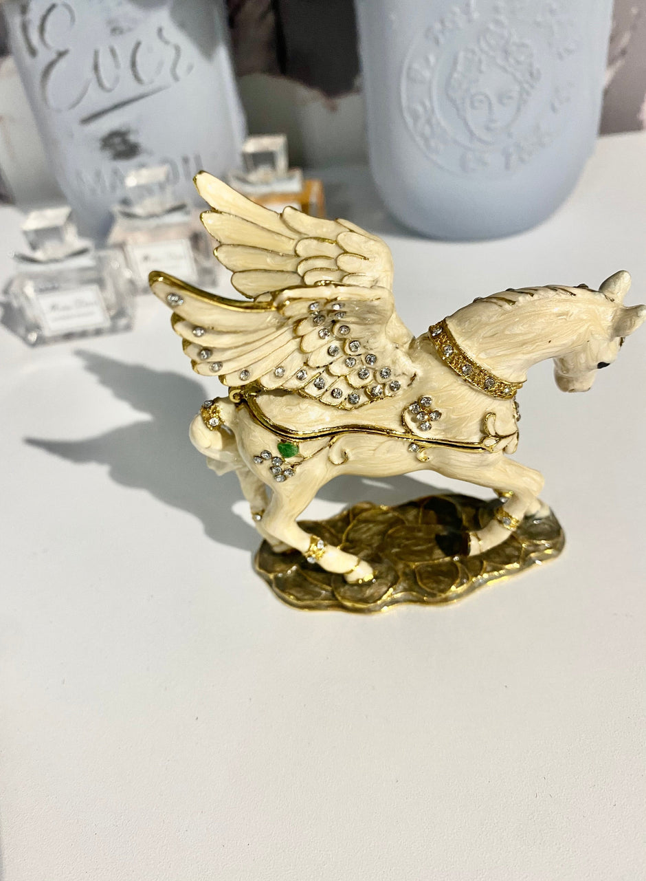 TRINKETS – My Trinket Treasures